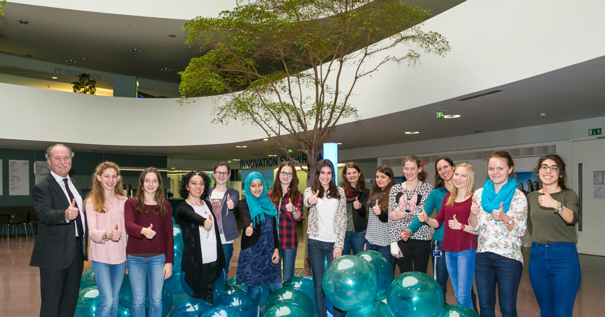 Technikqueens zu Besuch bei Borealis in Linz - Borealis