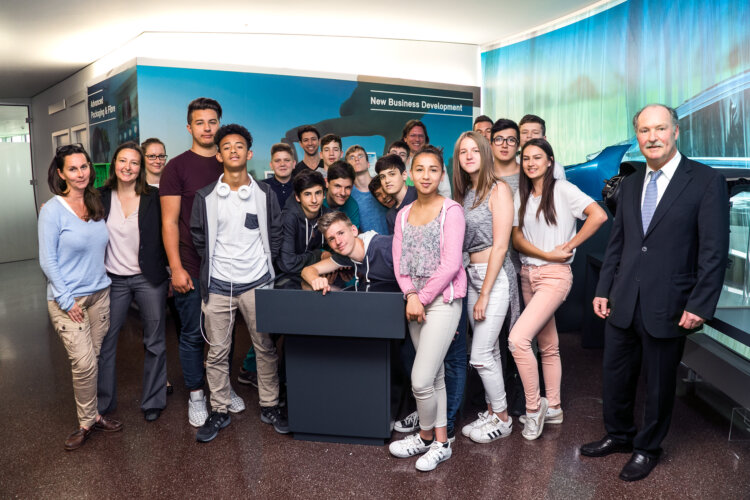 Teach for Austria-Schulklasse besucht Borealis in Linz - Borealis
